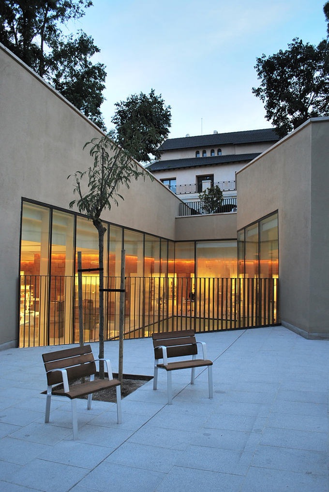 Dematerialized steel curtain wall (018) | facad3s