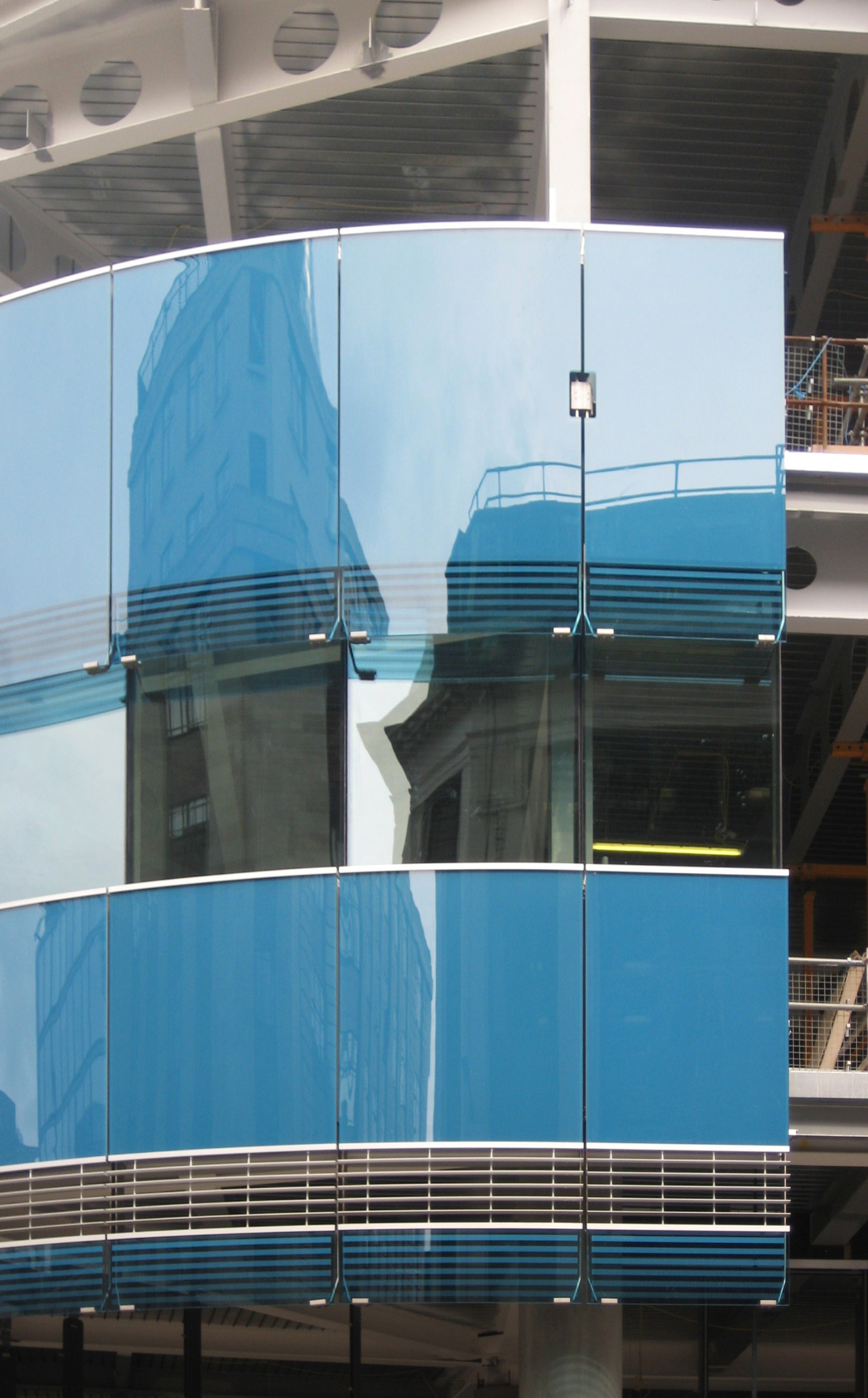 Cantilevered double skin unitized panels (004) | facad3s